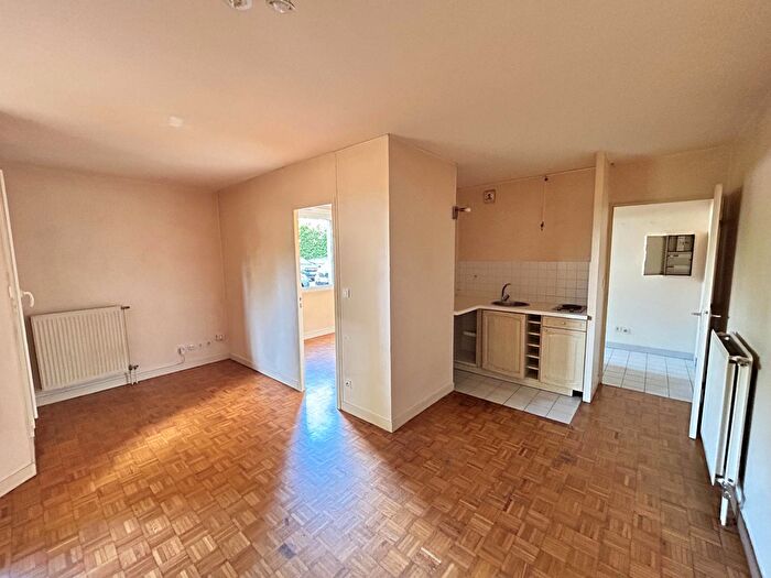 Appartement 1 pièce à Villeurbanne, Cusset, à vendre