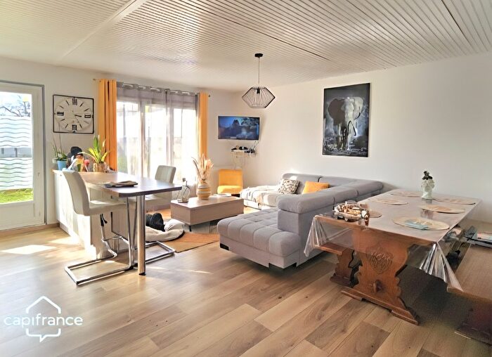 Maison à vendre - Les Châtelliers-Châteaumur - 3 pièces - 2 chambres