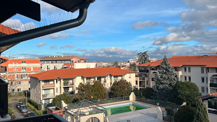 Appartement à louer - Toulouse, Ancély, Arènes romaines - 3 pièces - 2 chambres