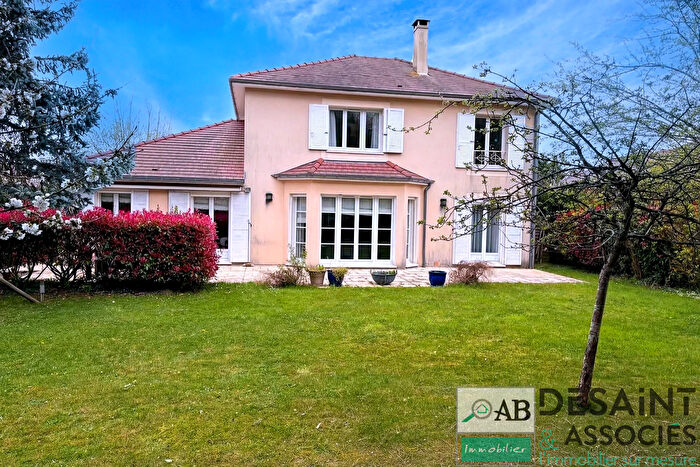 Maison à vendre - Bussy-Saint-Georges - 7 pièces - 4 chambres