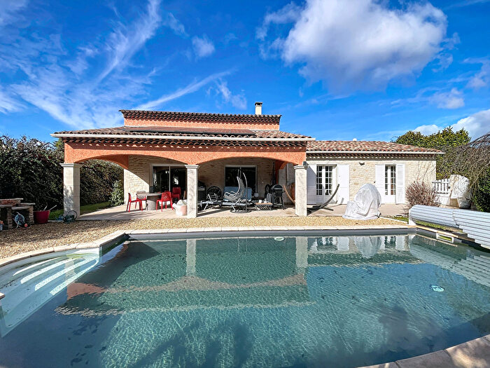 Maison à vendre - Pierrevert - 5 pièces - 3 chambres