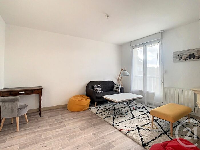 Appartement à louer - Compiègne, Les Capucins, Saint-Germain - 2 pièces - 1 chambre