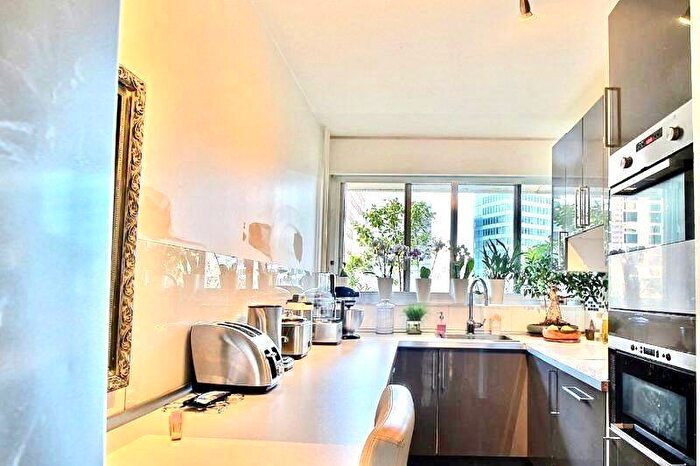 Appartement 5 pièces à louer - Courbevoie