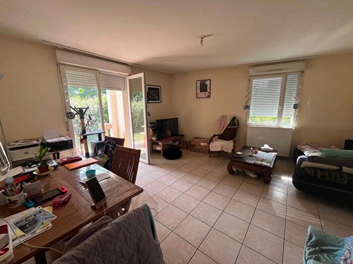 Appartement 3 pièces à Nord, La Souterraine, à louer
