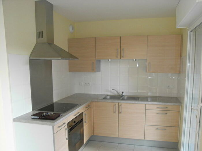 Luc-la-Primaube - Appartement 3 pièces à louer