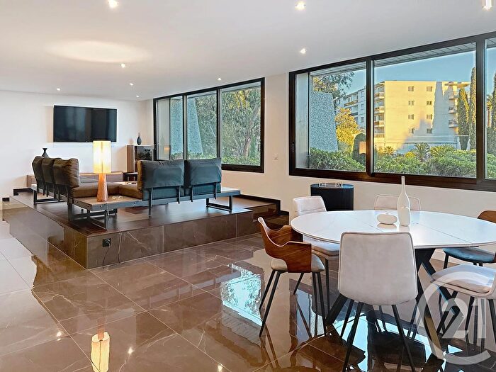 Appartement 4 pièces à Cannes, Croix des Gardes, à vendre