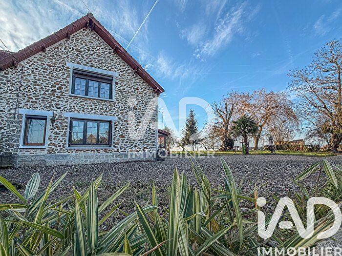 Maison à vendre - Saints - 7 pièces - 5 chambres