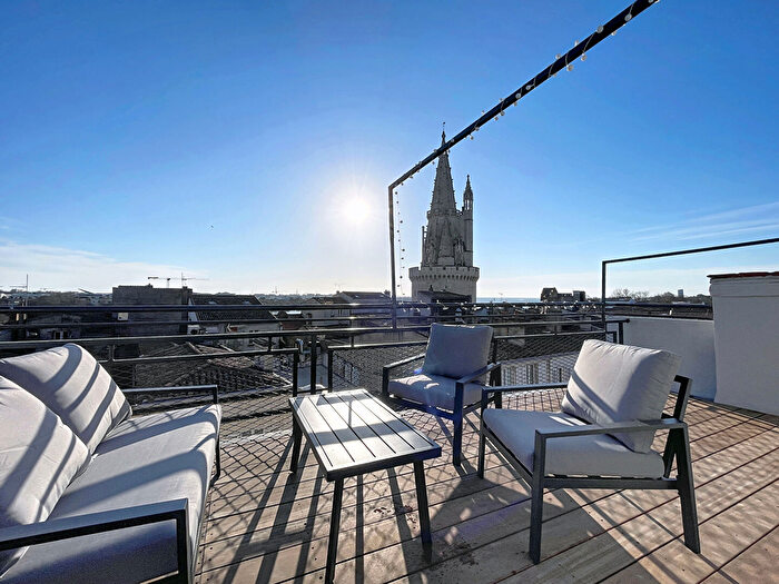 Appartement à vendre - La Rochelle, Centre-ville, Vieux-port, Marché - 2 pièces - 1 chambre