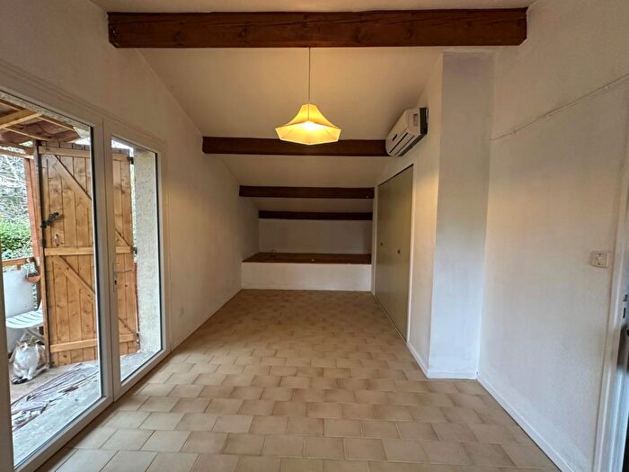 Appartement à louer - Pechbonnieu - 3 pièces - 2 chambres