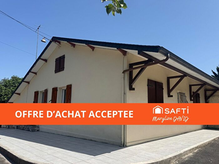 Maison à vendre - Oloron-Sainte-Marie - 5 pièces - 3 chambres