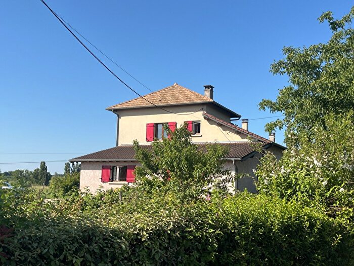 Maison à vendre - Tournus - 8 pièces - 4 chambres