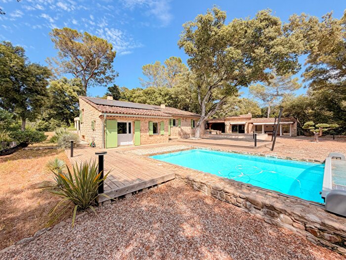 Maison 8 pièces à vendre à Carnoules