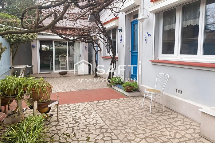 Maison à vendre - Valras-Plage, Centre-ville, Port, Pêcheurs - 4 pièces - 2 chambres