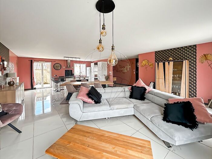 Maison à vendre - Saint-Lumine-de-Coutais - 4 pièces - 3 chambres