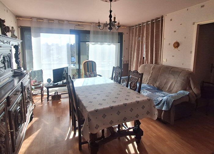 Appartement à vendre - Châteaubriant, Centre-ville, Gare - 3 pièces - 1 chambre
