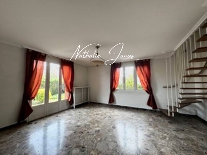 Chilly-Mazarin, Nord - Maison 4 pièces à vendre
