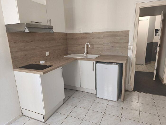 Centre-Gigny-Noue Centre, Saint-Dizier : Appartement 2 pièces à louer