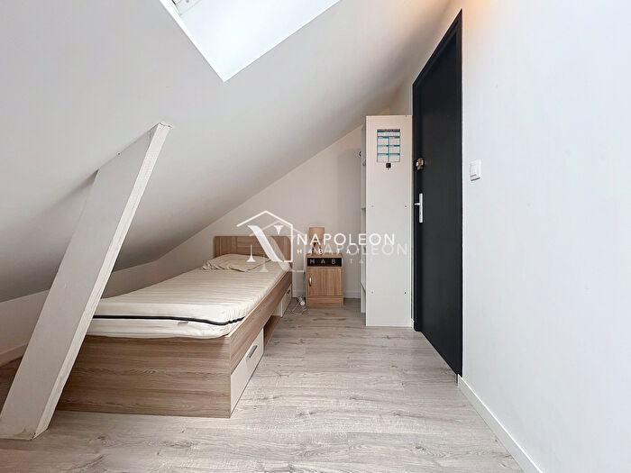 Maison à louer - Lille, Vauban, Esquermes - 10 pièces - 8 chambres