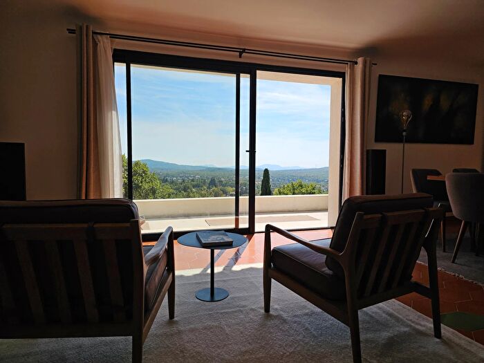 Maison à vendre - Saint-Vallier-de-Thiey - 7 pièces - 4 chambres