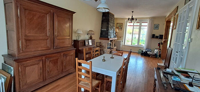 Bogny-sur-Meuse : Maison 7 pièces à vendre