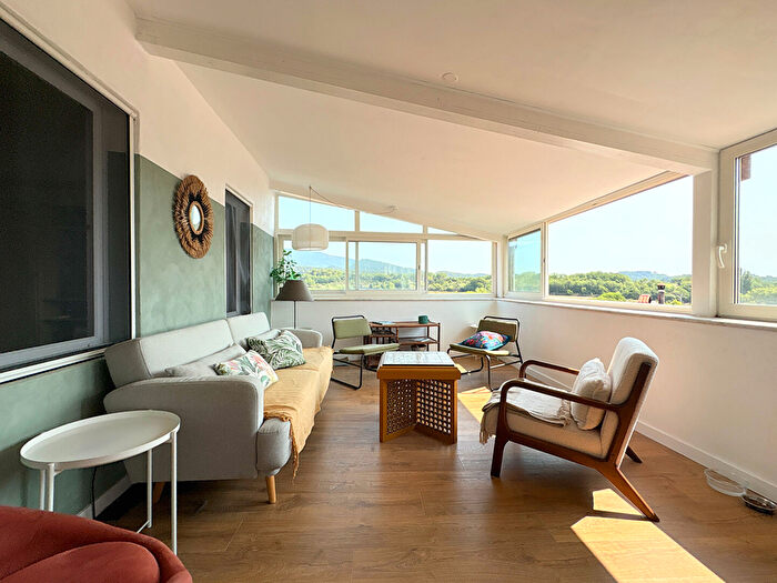 Maison à vendre - La Motte-dAigues - 6 pièces - 3 chambres