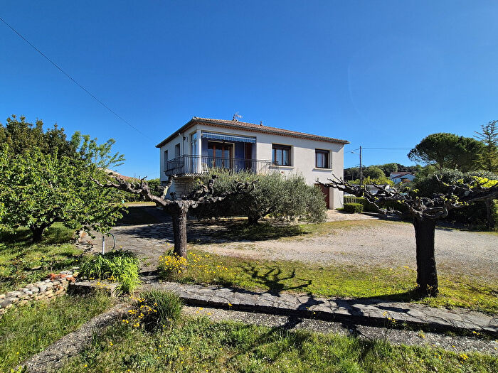 Saint-Privat-des-Vieux : Maison 6 pièces à vendre