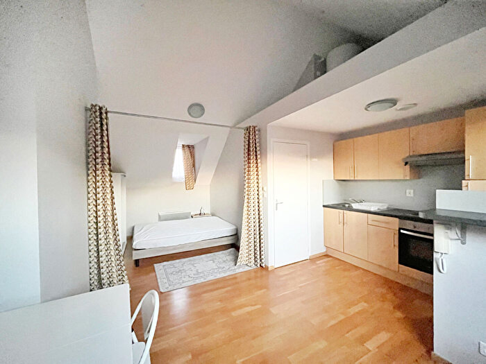 Amiens, Saint-Honoré, Jeanne d'Arc : Appartement 1 pièce à louer