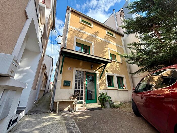 Maison à vendre - Villiers-sur-Marne, Centre-ville - 4 pièces - 3 chambres