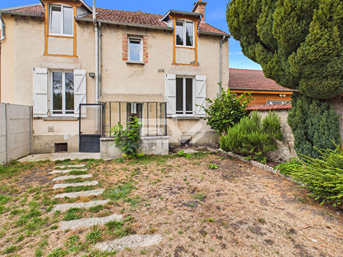 Maison 6 pièces à Roucy, à vendre