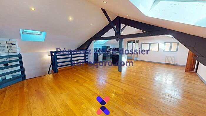 Appartement à louer - Champ de Mars-Bussatte-Victor Hugo, Angoulême - 4 pièces - 3 chambres