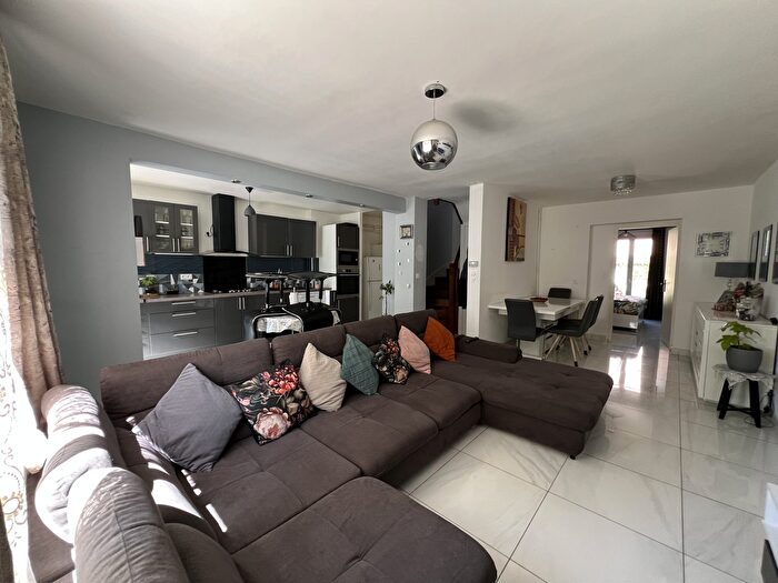 Angers, Belle, Beille : Maison 6 pièces à vendre