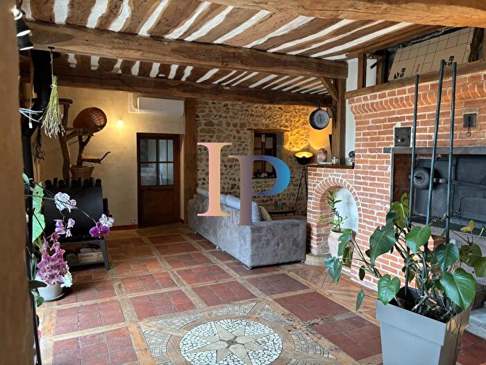 Maison à vendre - Charlieu - 8 pièces - 4 chambres