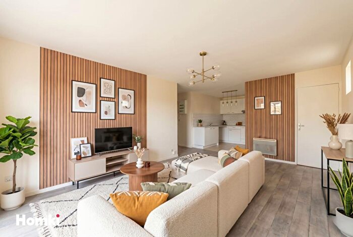 Le Bourget, Centre-ville : Appartement 2 pièces à vendre