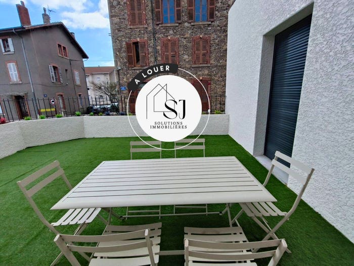 Bourg-Argental : Appartement 3 pièces à louer