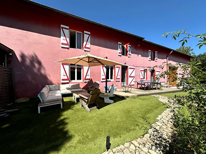 Maison à vendre - Laprugne - 6 pièces - 4 chambres