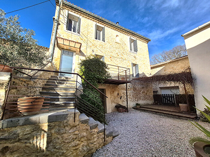 Maison à vendre - Vailhauquès - 5 pièces - 3 chambres