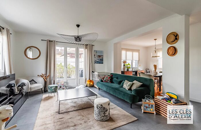 Maison à vendre - Loire-sur-Rhône - 6 pièces - 3 chambres