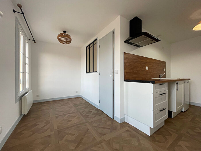 Appartement à louer - Versailles, Montreuil - 2 pièces - 1 chambre