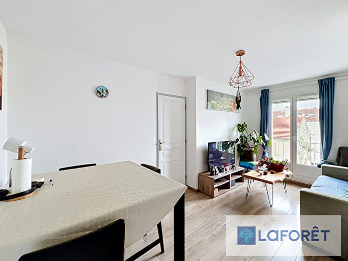 Appartement 2 pièces à vendre - Créteil, Centre ancien