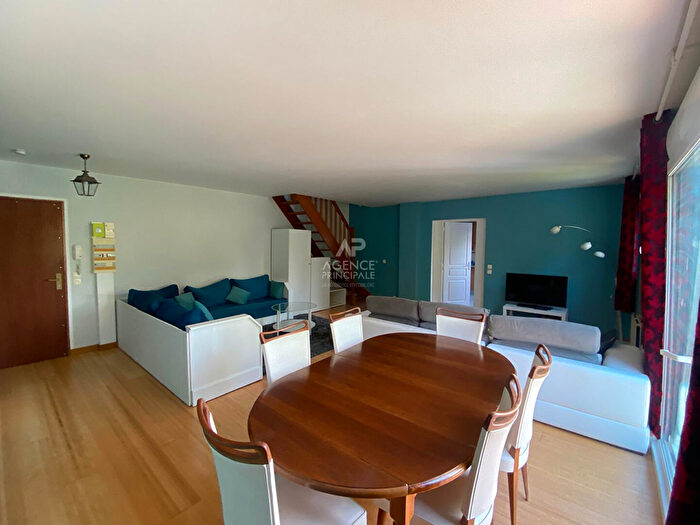 Appartement 5 pièces à vendre à Nanterre, Centre-ville