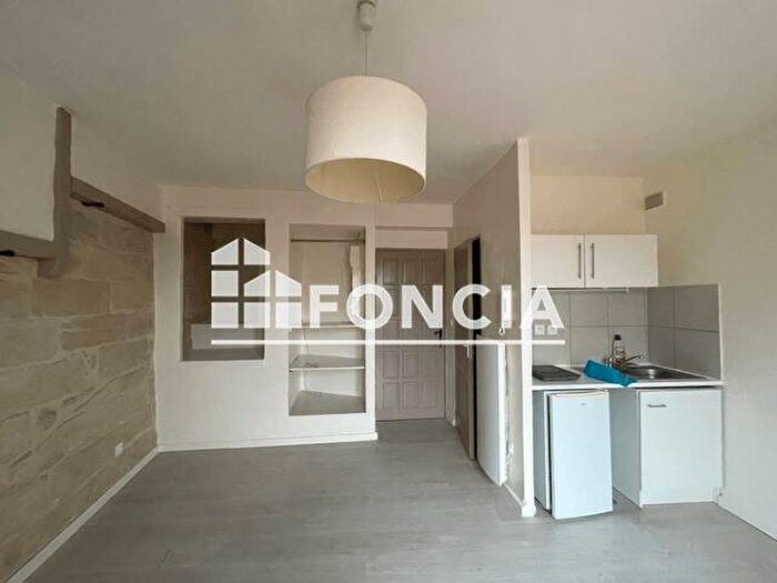 Appartement à louer - Centre Est, Uzès - 1 pièce