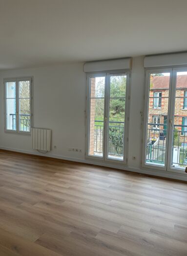 Appartement à louer - Trappes, Village, Cité Nouvelle - 2 pièces - 1 chambre