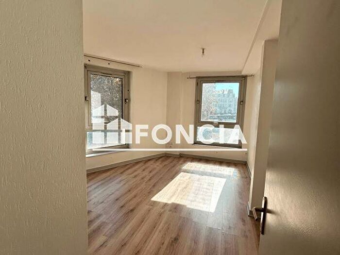 Appartement à louer - Centre-Hôtel de Ville, Limoges - 3 pièces - 2 chambres