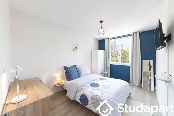 Appartement à louer - Villejean-Beauregard, Rennes - 1 pièce - 3 chambres