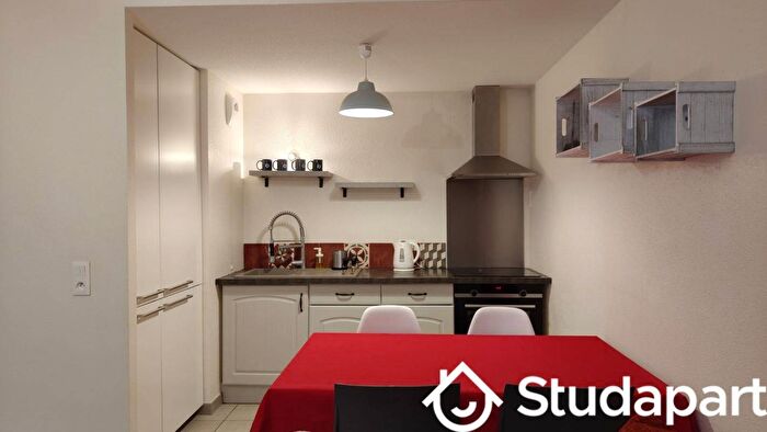 Appartement à louer - Nord, Bischheim - 2 pièces - 1 chambre