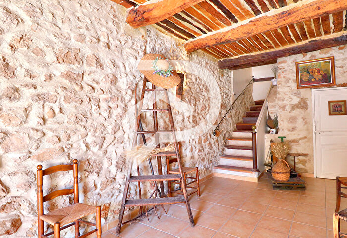 Maison à vendre - Quinson - 9 pièces - 5 chambres