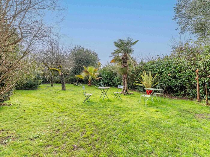 Maison à vendre - Villenave-dOrnon, Chambéry, La Monnaie, Carbonnieux, Trigan - 6 pièces - 5 chambres