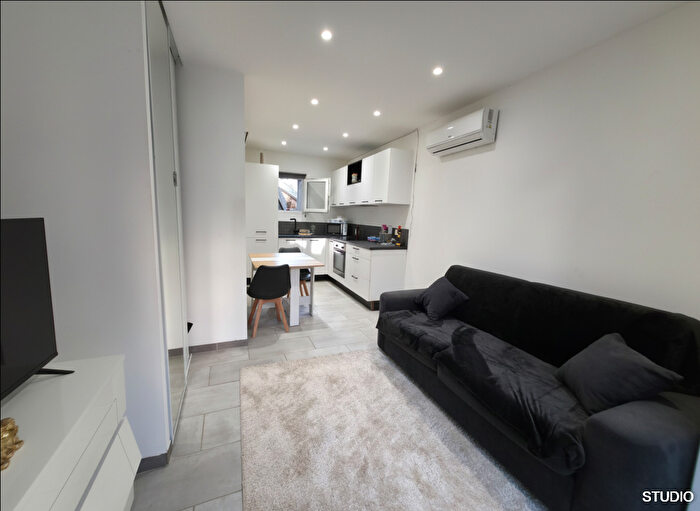 Maison à vendre - Maubec - 3 pièces - 1 chambre