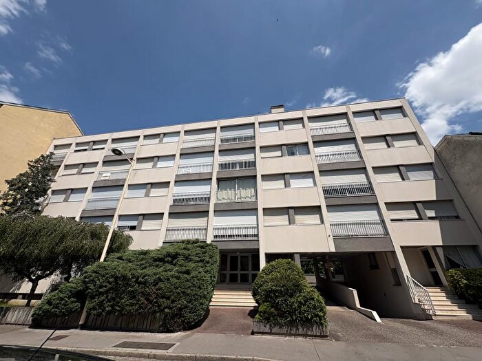 Appartement à louer - Nancy, Ville vieille, Léopold - 1 pièce