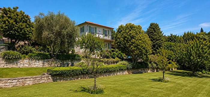 Maison 5 pièces à vendre - Tourrette-Levens